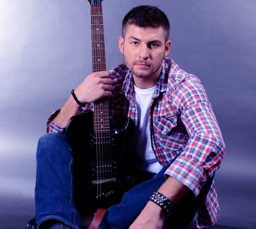 singer-sad-man | Sing Like You Speak®